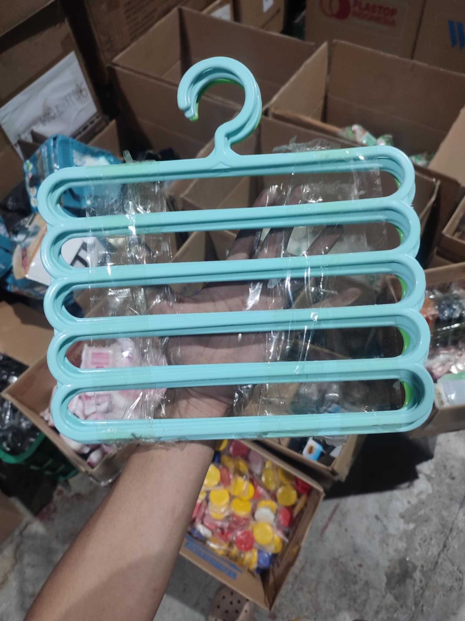 5 Layer Hanger (Pack of 6) – Livelyhood Mall